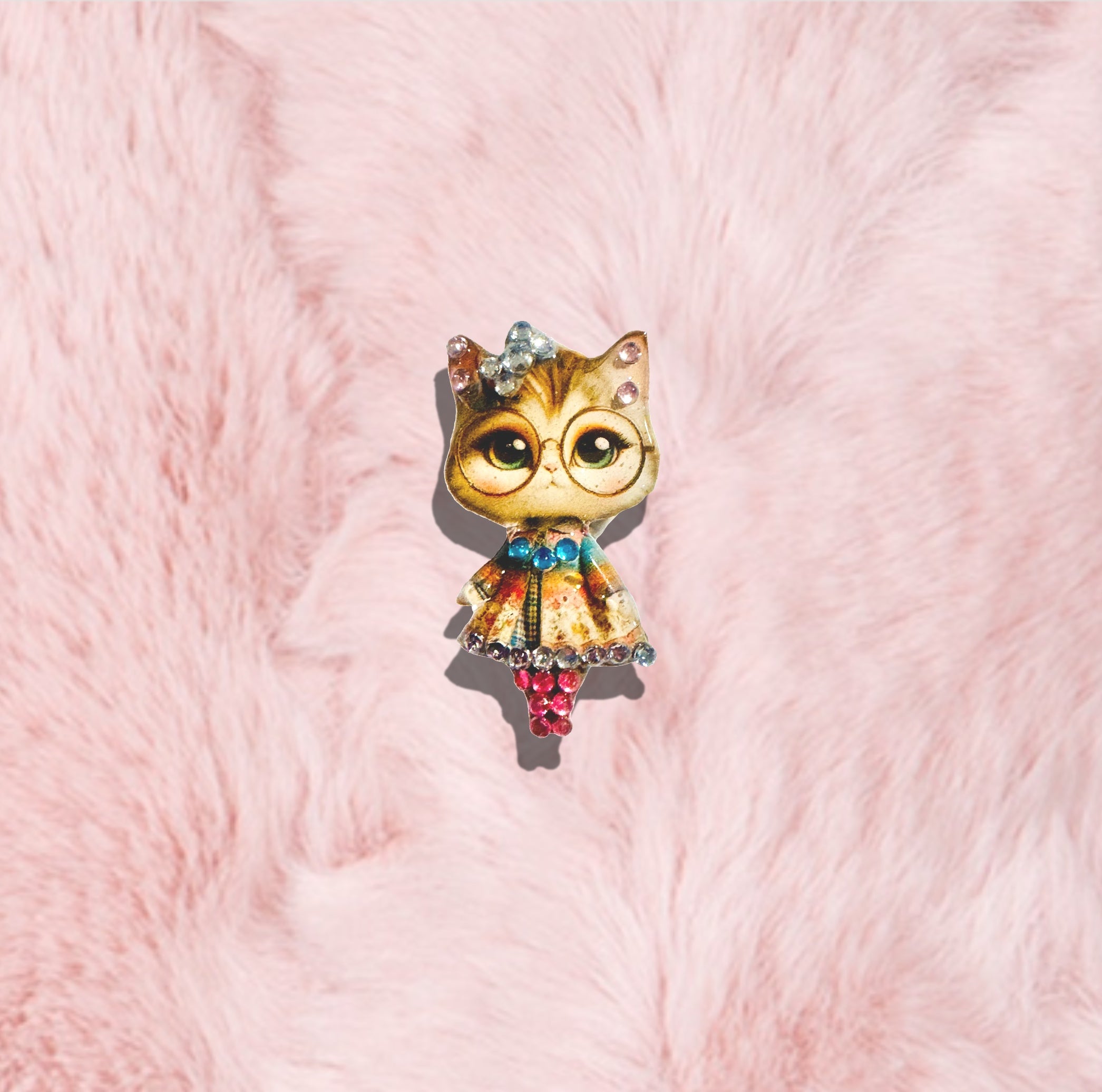Cute kitty cat pin or magnet – Diamante pin. Puss in Boots. Cat Lover ...